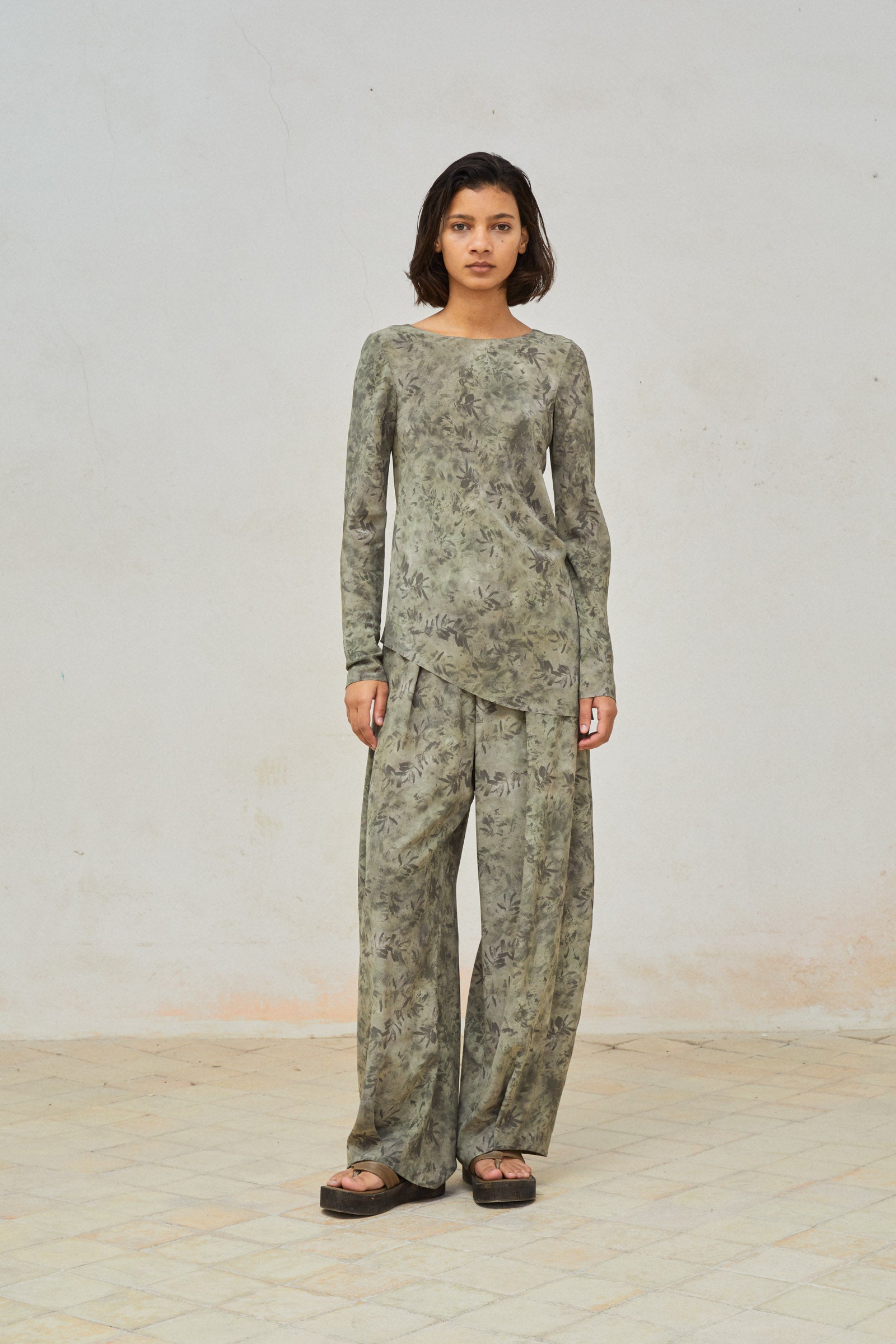 Cortana - Salma, herba print silk stole